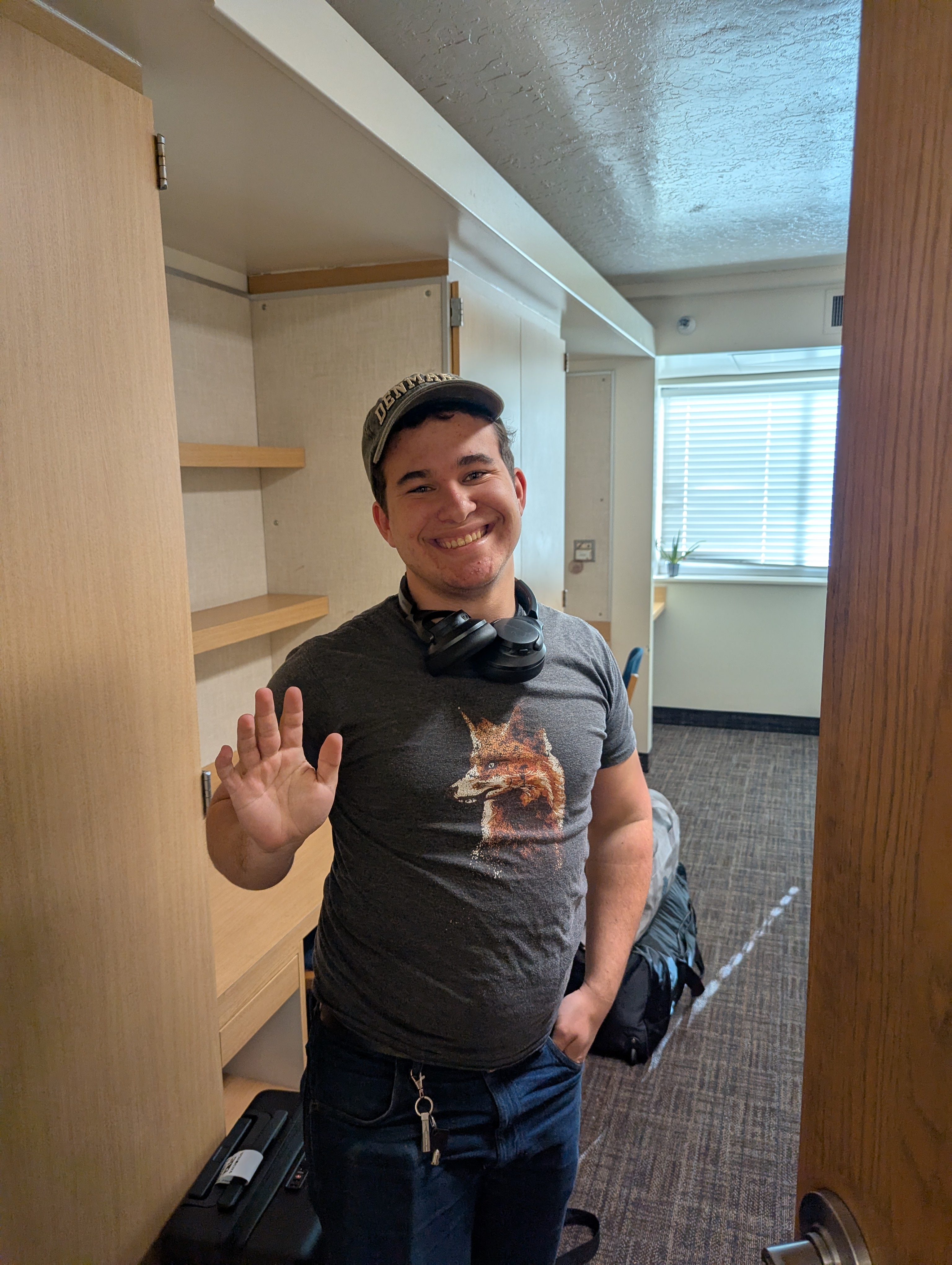 Garyn is Home. For a minute - Comfy Posy