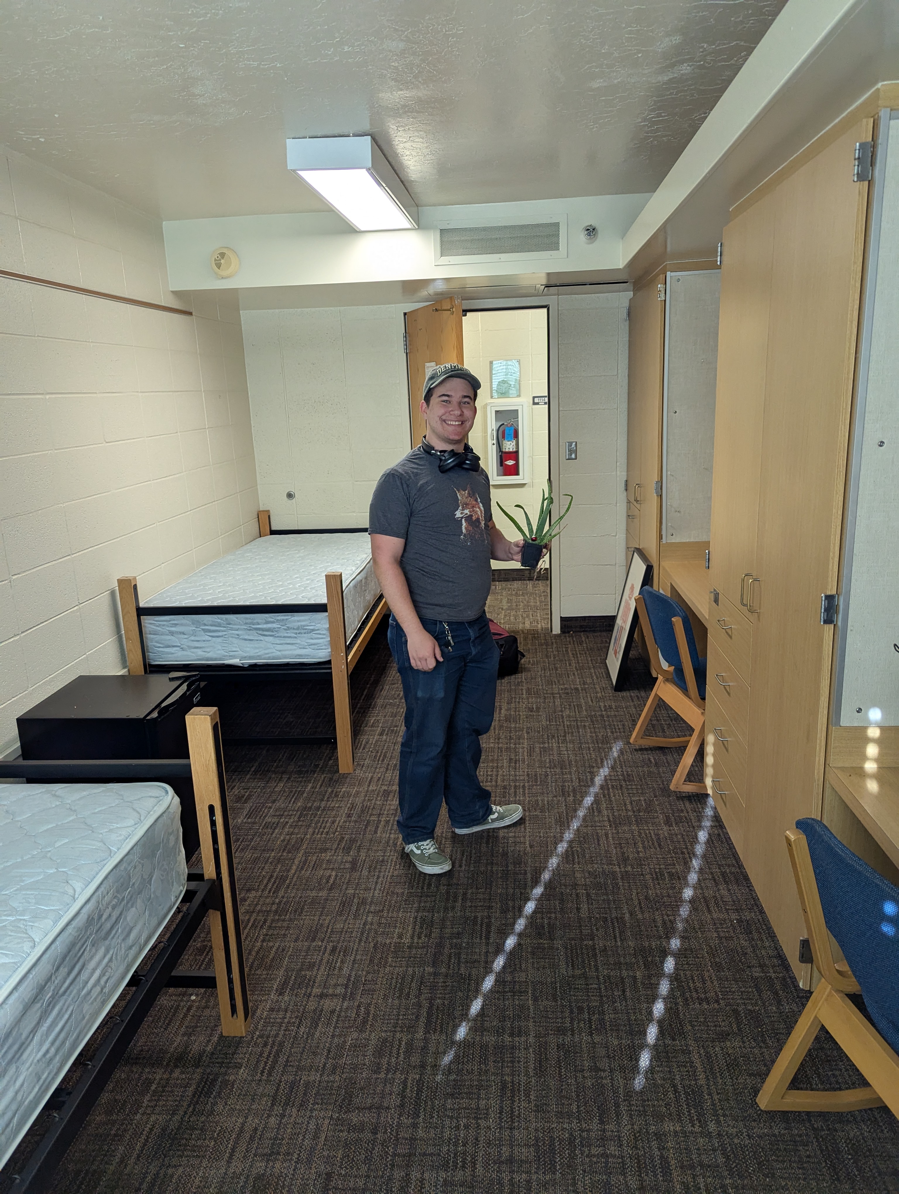 Garyn is Home. For a minute - Comfy Posy